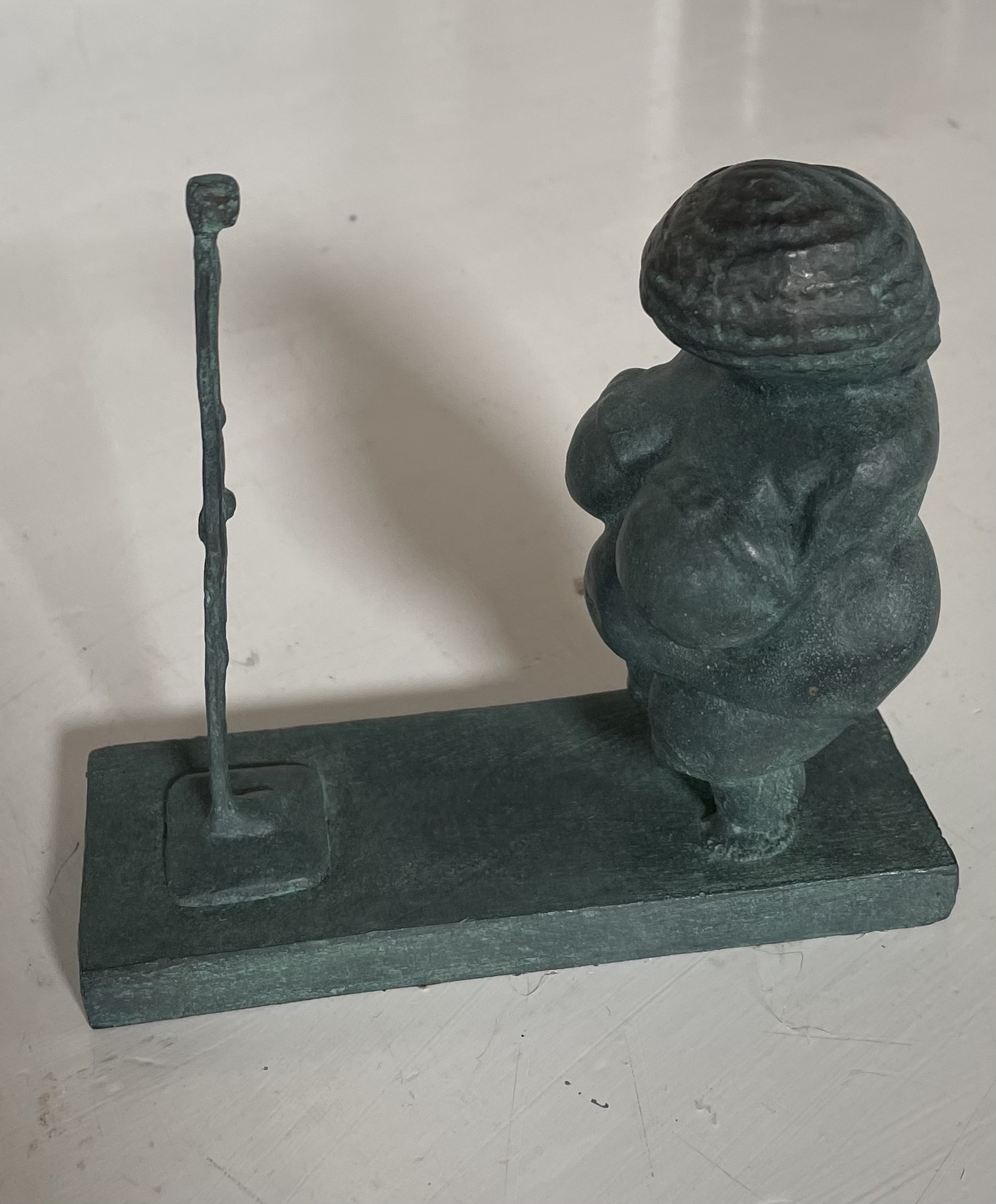 Giacometti möter Venus från Willendorf - Owe Gustafson